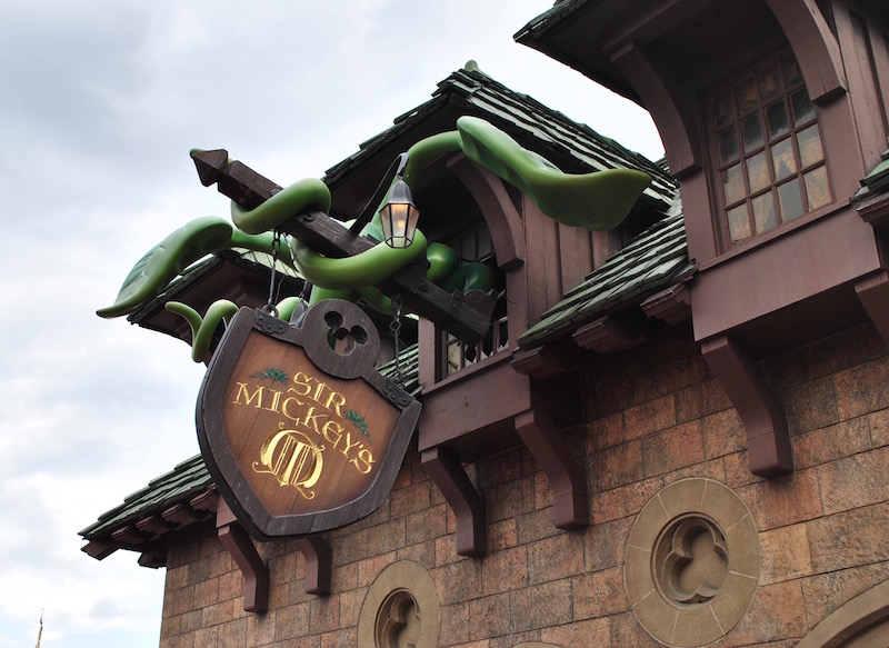 Sir Mickey's (Magic Kingdom, Fantasyland, Shopping) | WDW Kingdom